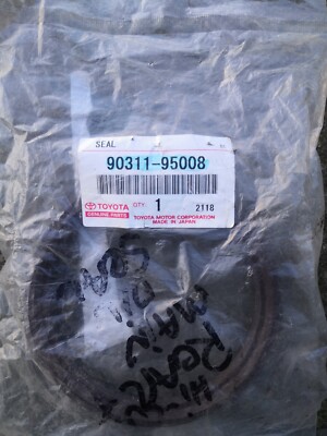 GENUINE TOYOTA HILUX VII 3.0 Crankshaft Seal 2005-2015 9031195008 £34. ...