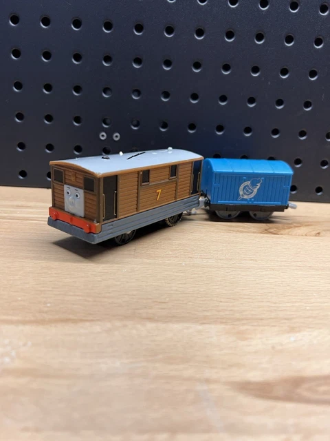 THOMAS & FRIENDS Trackmaster Toby & Cargo Car Motorized Train EUR 19,28 ...