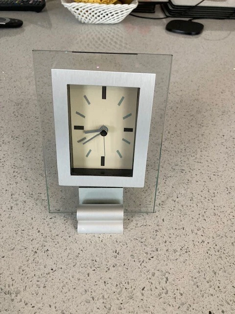 GLASS CHROME QUARTZ desk clock £5.00 - PicClick UK