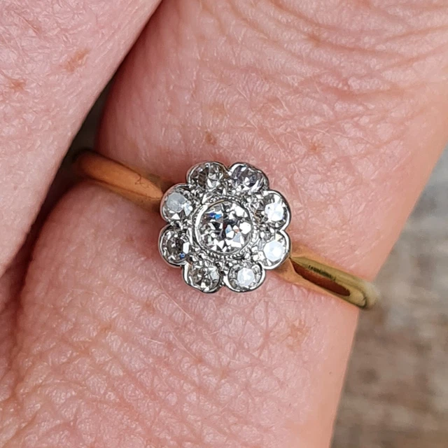 ANTIQUE EDWARDIAN SOLID 18ct Gold Old Cut Diamond Daisy Cluster Ring ...