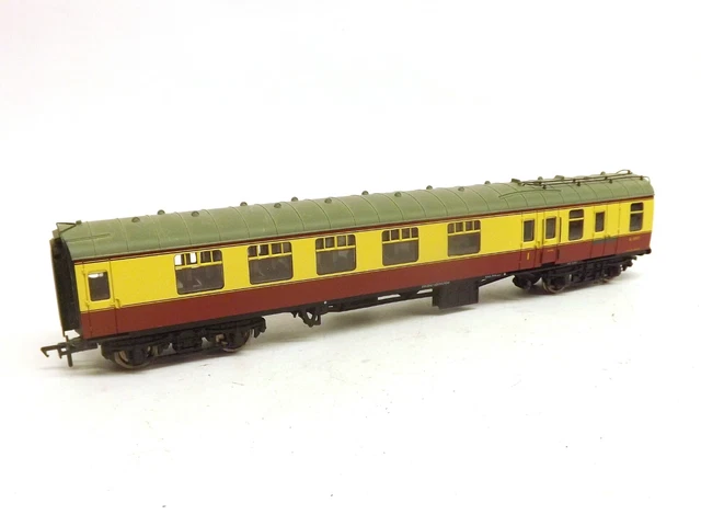 **GRADE B** BACHMANN BR Mk1 Brake Coach Maroon & Cream SC21017 (OO ...
