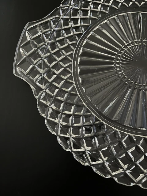 VINTAGE ANCHOR HOCKING Waterford 12" Handled Cake Plate Waffle Design ...