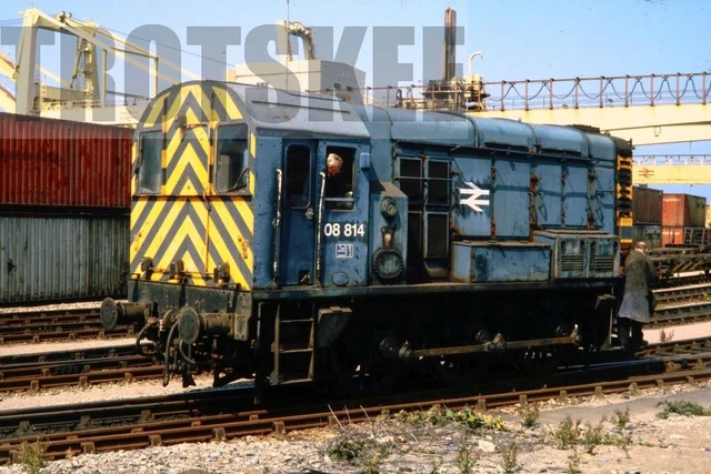 35MM SLIDE BR British Railways Diesel Loco Class 08 08814 Holyhead 1982 ...
