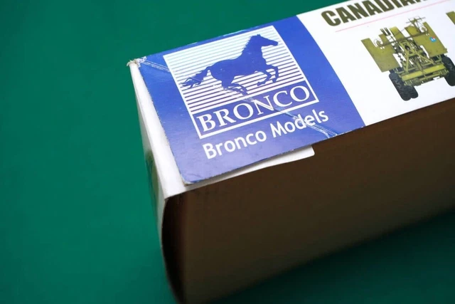 1/35 BRONCO CANADA Bofors 40mm Anti-Aircraft Gwith Limber Inspection ...