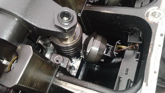 038130073AG BXE FUEL Injector for Volkswagen Passat 2006 FR1937261-17 ...