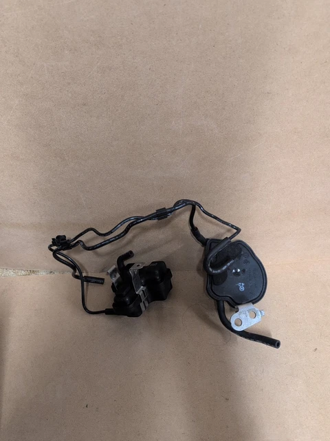 GM GENUINE PARTS Turbocharger Wastegate Actuator Vacuum Tank GM ...