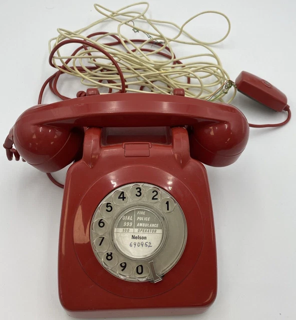 VINTAGE / RETRO Bright Red Rotary Dial Telephone Not Tested B14 £20.00 ...