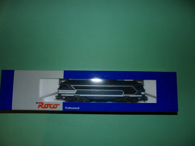 ROCO LOCOMOTIVE DIESEL A1AA1A BB68000 bleu 63959 DIGITAL SON NEUF et ...