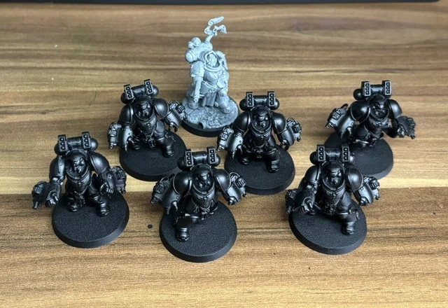 WARHAMMER 40K PRIMARIS Space Marines Aggressors Squad X 6 + Apothecary ...