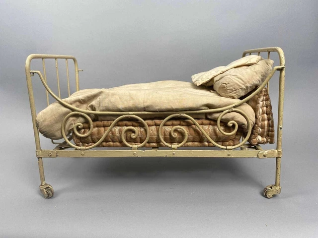 RARE LIT DE poupée en fer années 1920 vintage dînette à roulette berceau EUR 150,00 - PicClick FR