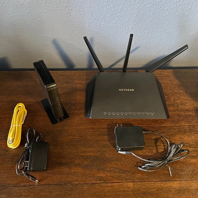 NETGEAR COMBO NIGHTHAWK R7000 AC1900Smart WiFi Router and CM500 Cable ...