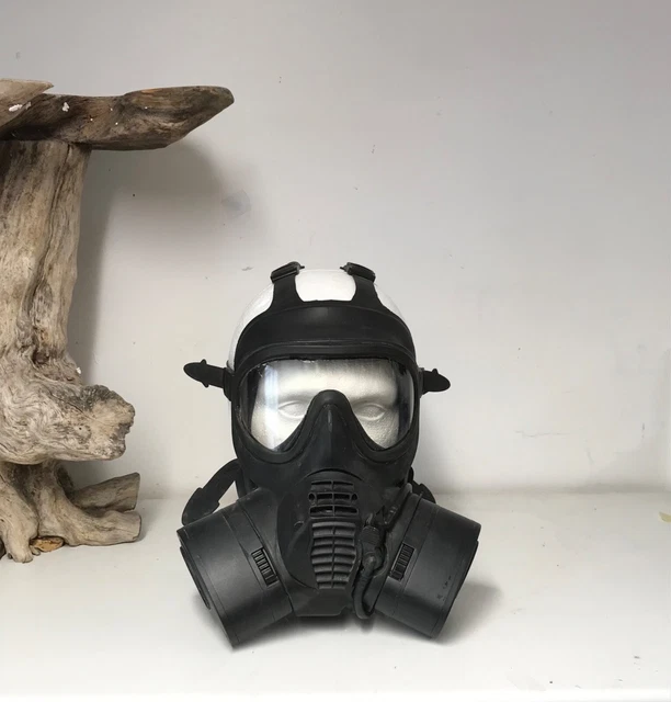 BRITISH ARMY SCOTT GSR Gas Mask With Filters + Haversack Full Kit £130. ...