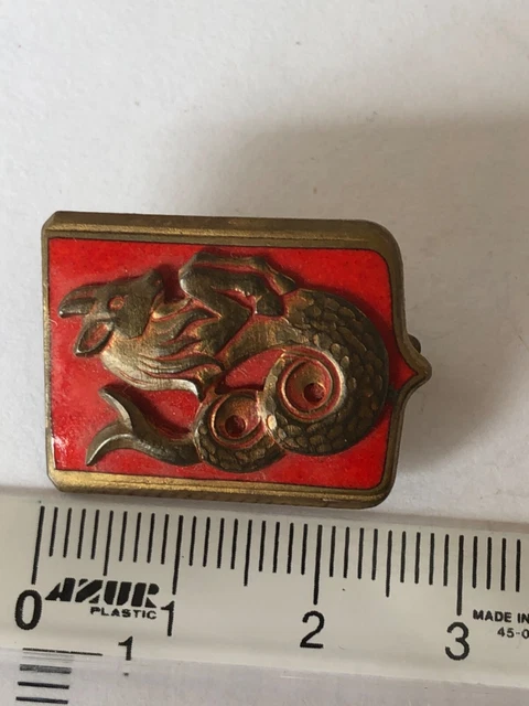 INSIGNE MILITAIRE PUCELLE - Dragueur Capricieuse - Indochine EUR 20,00 ... INSIGNE MILITAIRE PUCELLE - Dragueur Capricieuse - Indochine EUR 20,00 ...