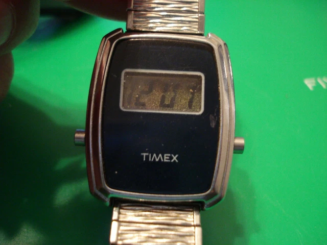 RARE VINTAGE TIMEX F Cell Digital Watch Light Elastic Silver Band £19. ...