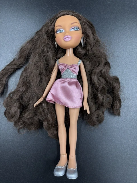 BRATZ NIGHTY NITE Yasmin 2nd Edition V2 Original Outfit & Shoes Long Hair Read $69.95 - PicClick CA