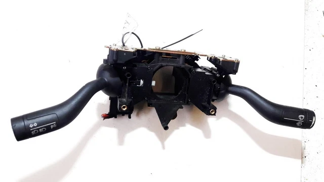 3D0953549E 3D0853507S 8E0953541E Bgh Turn Indicator and wiper stal ...