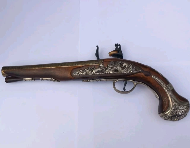 MUSKET GUN FLINTLOCK Pistol REPLICA. ..George Washington Hawkins 1748 £ ...