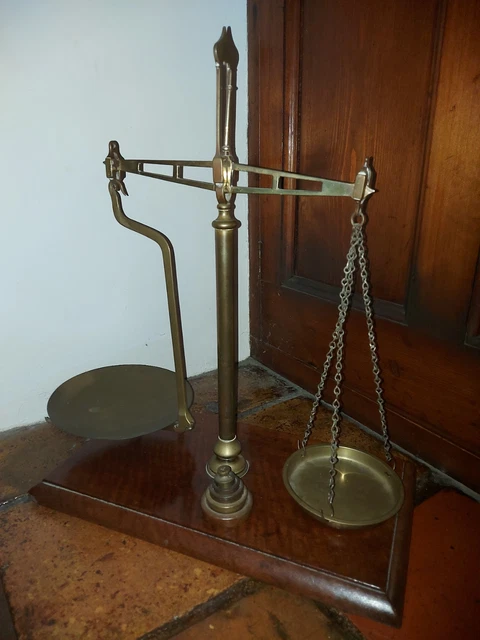 ANTIQUE BRASS SCALE Balance Avery Class 1 Old scales With Some Weights ...
