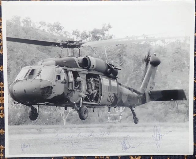 AUSTRALIAN ARMY 5TH AVIATION REGIMENT~SIKORSKI S-70A "BLACK HAWK"~ EUR ...