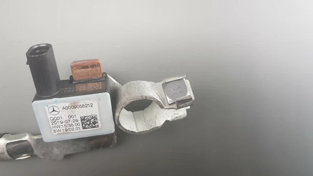 ORIGINAL MERCEDES-BENZ BATTERY Sensor Batteriesensor A0009058212 £78.72 ...