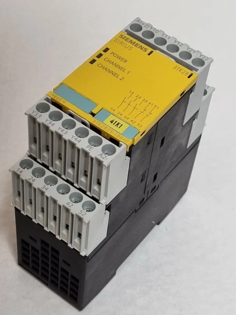SIEMENS SIRIUS SAFETY relay for emergency stop protective doors 3TK2825 ...