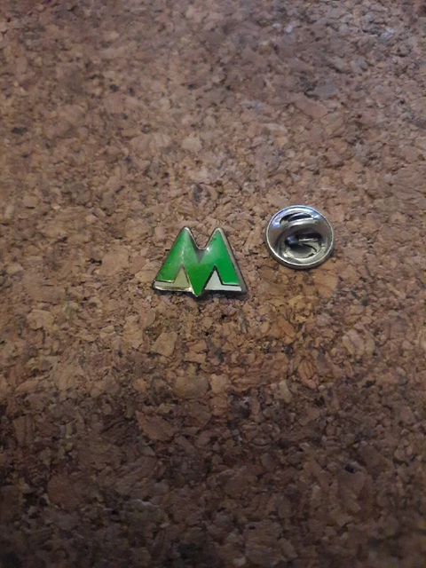 PIN'S LOGO ENTREPRISE Vert M Lettre M Petit Pin - Pin Pins Badge mai23 ...