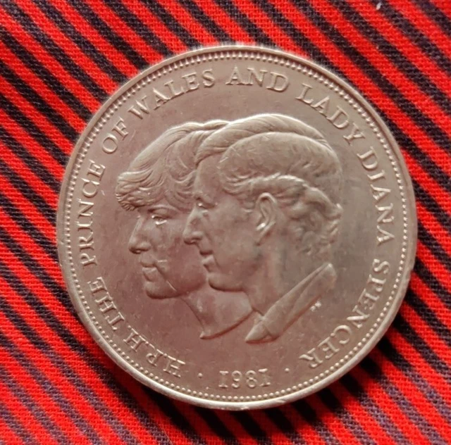PRINCE CHARLES AND Lady Diana Wedding Commemorative Silver Coin 1981 ...