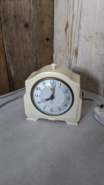 VINTAGE SMITHS SECTRIC Art Deco Electric Cream Colour Bakelite Clock ...