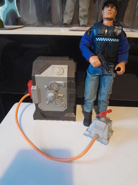 HASBRO ACTION MAN bank security with exploding vault 12in action man ...