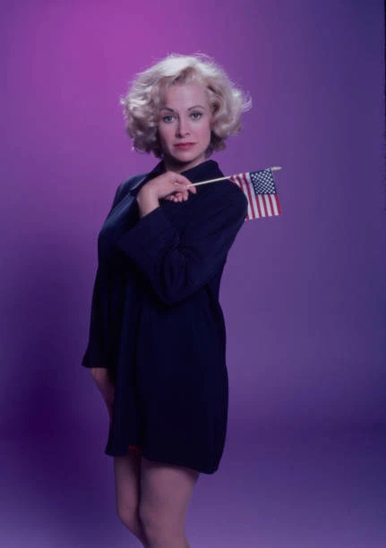 CATHERINE HICKS AS Marilyn Monroe in Marilyn The Untold Story TV Old ...