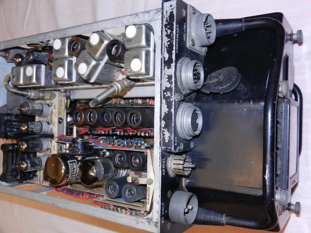 RAF LATE WW2/COLD War valve aircraft receiver transmitter VHF VGC £85. ...