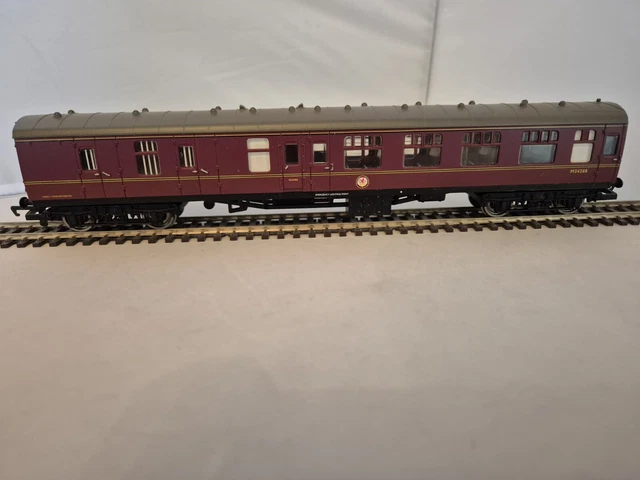 HORNBY R4132A LMS Stanier Composite Coach M34388 in LMS Crimson Livery ...