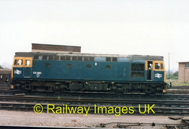 RAILWAY PHOTO 6X4 Class 33 33060 BR Blue Light Engine Westbury c1984 £1 ...