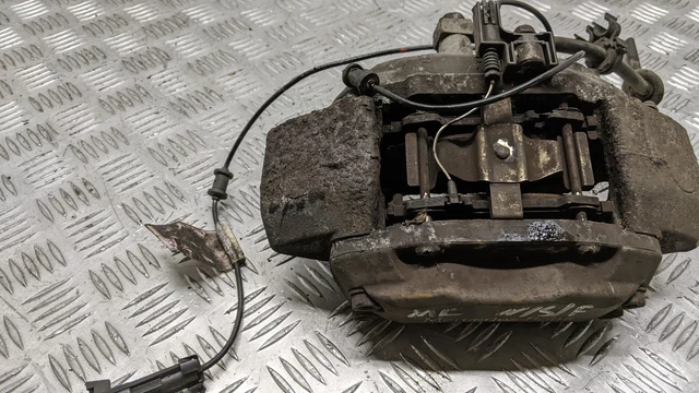 MERCEDES ML270 W163 CDI Auto 2002 2688cc Étrier (Avant Côté Passager ...