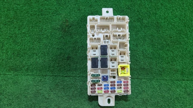MITSUBISHI TRITON FUSE Box Under Dash, Mq, 03/15-10/18 $103.55 ...