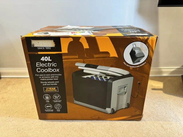 HALFORDS 40 LITRE Mains and 12V & 24V Electric Coolbox Grey White ...