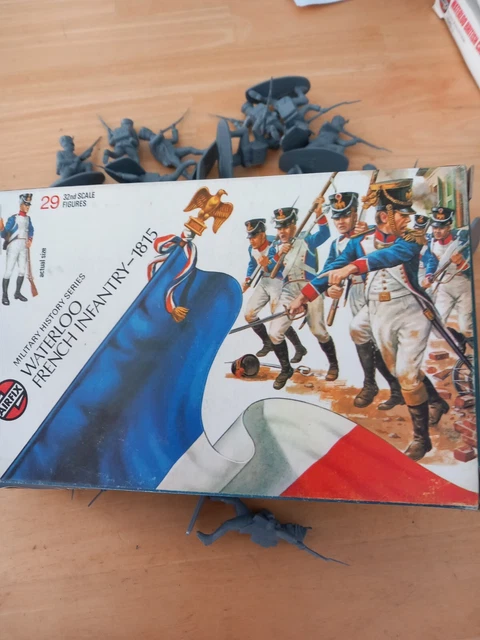VINTAGE AIRFIX TOY soldiers 1/32 boxed - Waterloo French Infantry 1815 ...