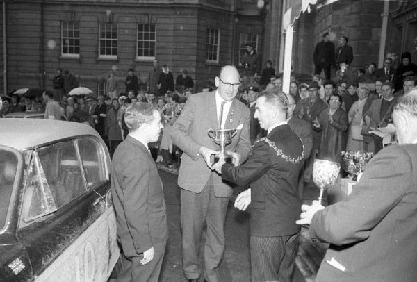TINY LEWIS & David Mabbs, Sunbeam Rapier Rally Car 1962 Motor Racing ...