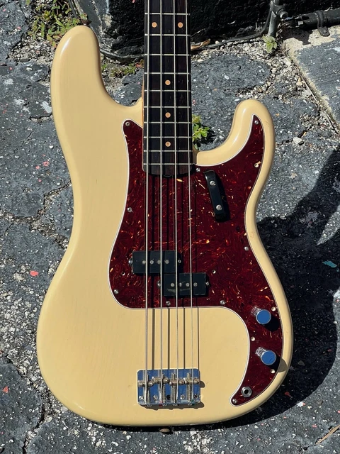 1960 FENDER PRECISION Bass un poids plume corps cendres dalle cou P ...