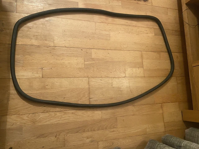 TRIUMPH SPITFIRE MK4 1500 GT6 Mk4 Front Windscreen Rubber EUR 35,71 ...