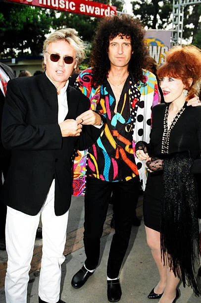 ROGER TAYLOR, BRIAN May and Anita Dobson at MTV Awards in LA - 1992 Old ...