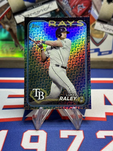 2024 TOPPS SERIES 1 #181 Luke Raley Foil per le vacanze EUR 2,26 ...