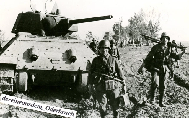 K48 PK FOTO WH HKL Ostfront nördl. Orel Grenadiere Vormarsch Beute ...