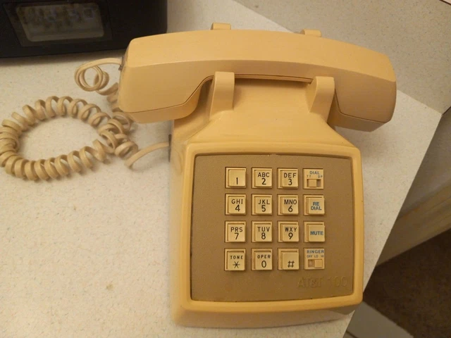 VINTAGE AT&T 100 Push Button Desk Phone CS2500DMGF Beige £28.54 ...