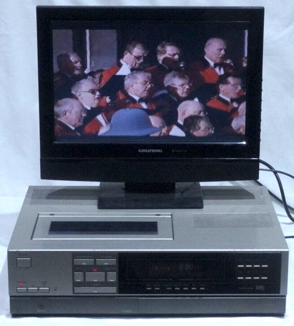 VINTAGE FISHER FVH-P615 VHS Video Cassette Recorder Top Loader VCR £99. ...
