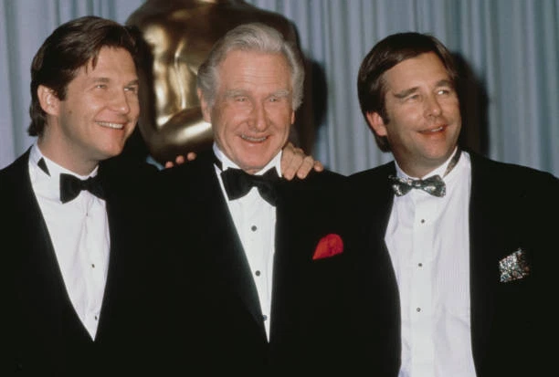 JEFF BRIDGES FATHER Lloyd Bridges brother Beau Bridge the press ro- Old ...