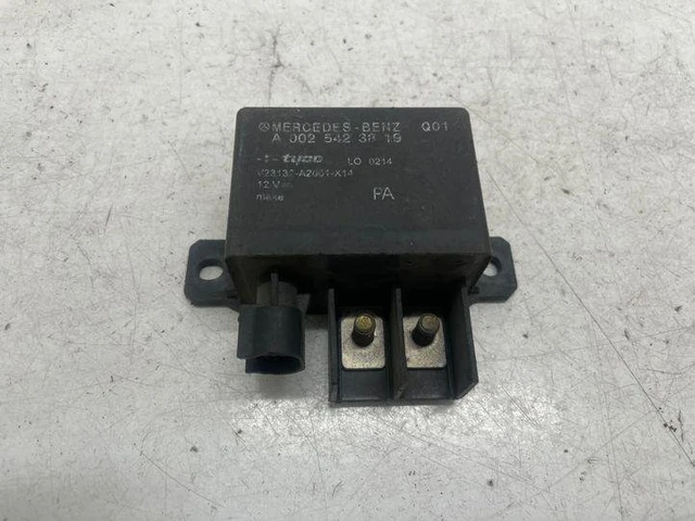 MERCEDES-BENZ E W211 A0025423819 Relais 3.20 Diesel 150kw 2006 22167596 ...