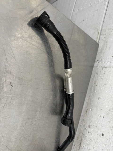 AUDI RS4 B7 4.2 BNS Secondary Air Injection Pipe 079131605E Engine End ...