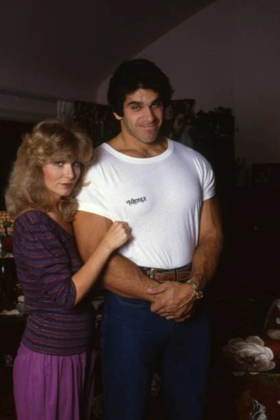 ACTOR BODYBUILDER LOU Ferrigno poses with his wife Carla Green in - Old ...