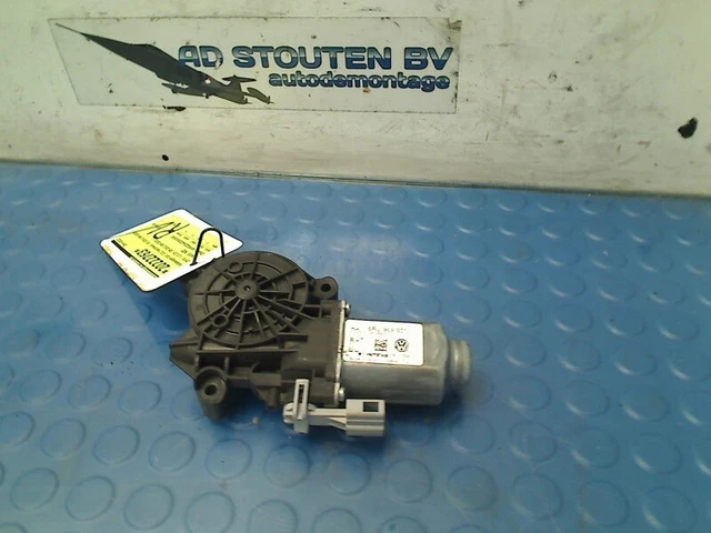 MOTEUR LEVE VITRE ELECTRIQUE AVANT DROIT Volkswagen Up! (121) 2012 ...